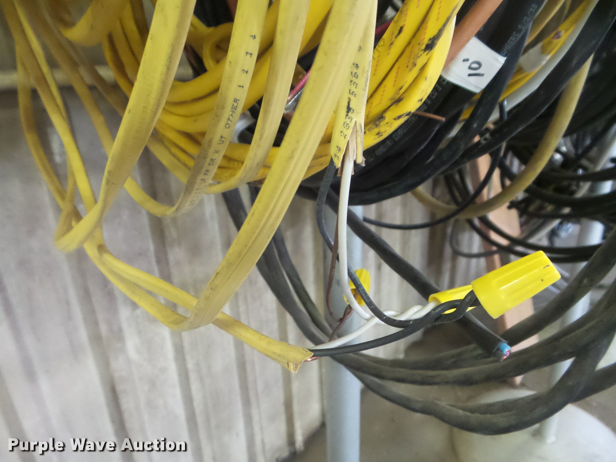 Flex Romex wire in WaKeeney, KS | Item J8771 sold | Purple Wave