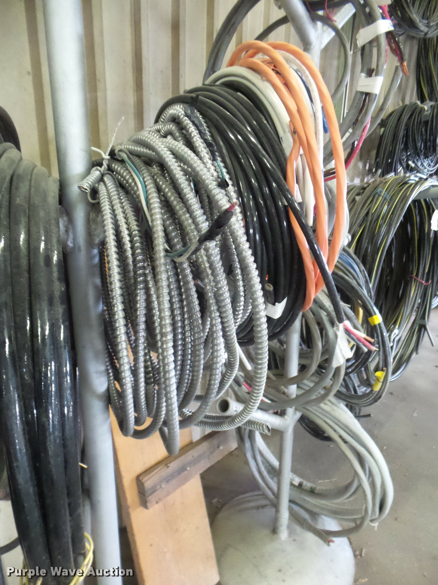 Flex Romex wire in WaKeeney, KS | Item J8771 sold | Purple Wave