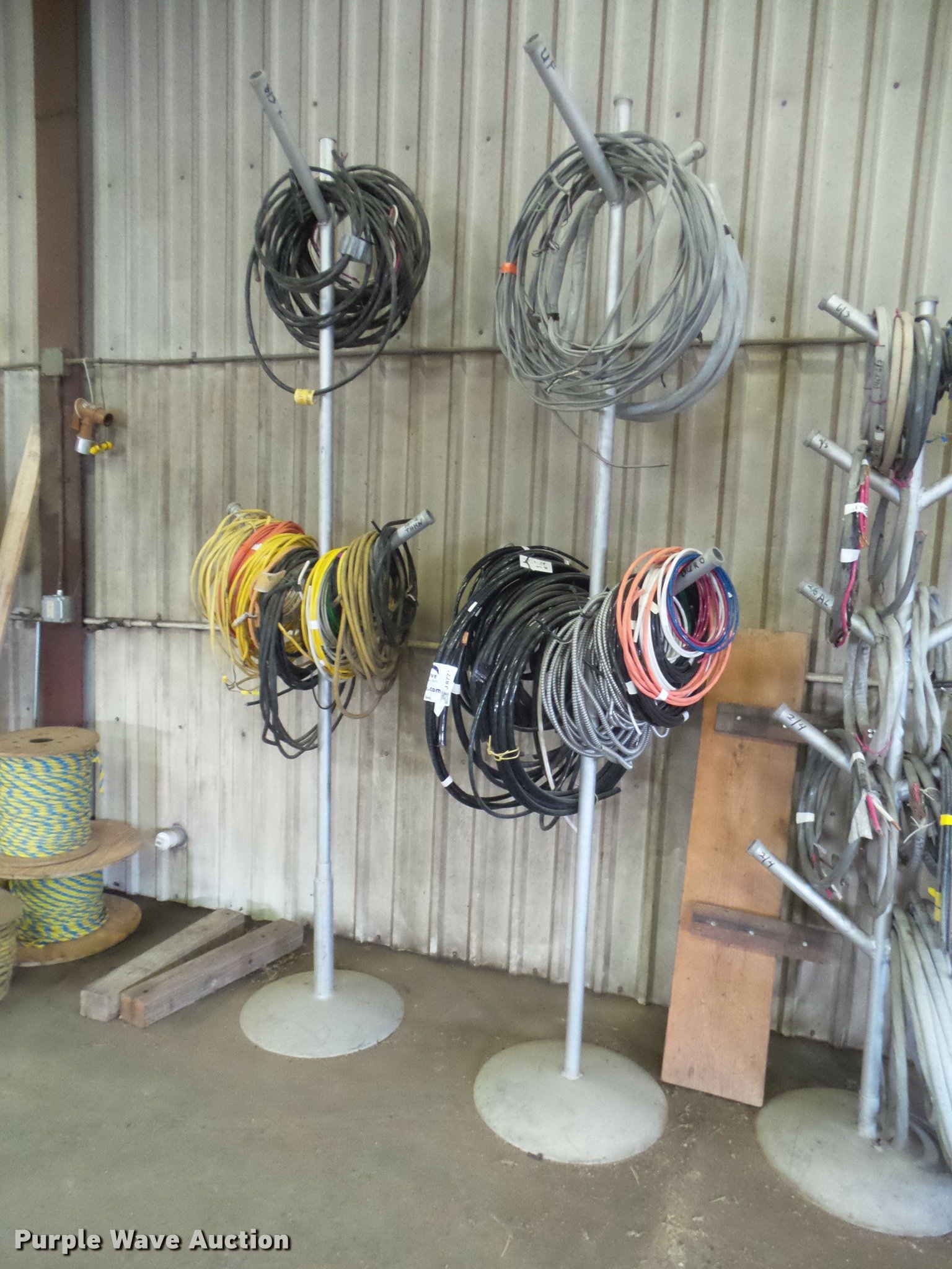 Flex Romex wire in WaKeeney, KS | Item J8771 sold | Purple Wave