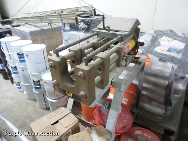 Caterpillar hose crimper in Kansas City, MO | Item BI9168 sold | Purple ...