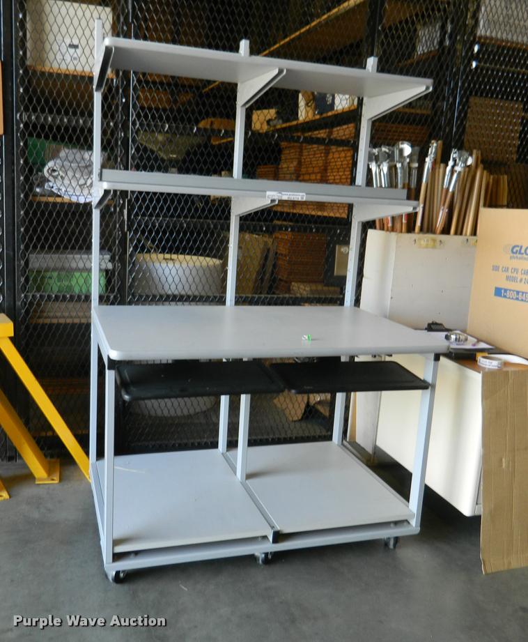 Computer/server work station in Ellsworth, KS | Item BQ9778 sold ...