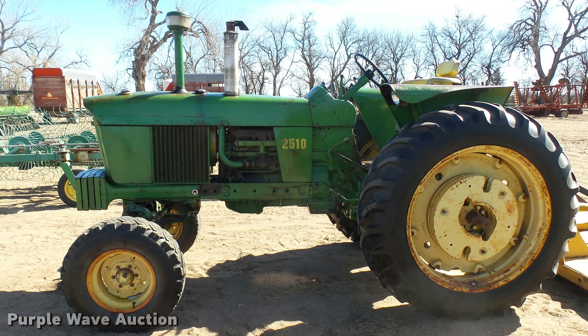 John Deere 2510 tractor in Kinsley, KS | Item DA0325 sold | Purple Wave