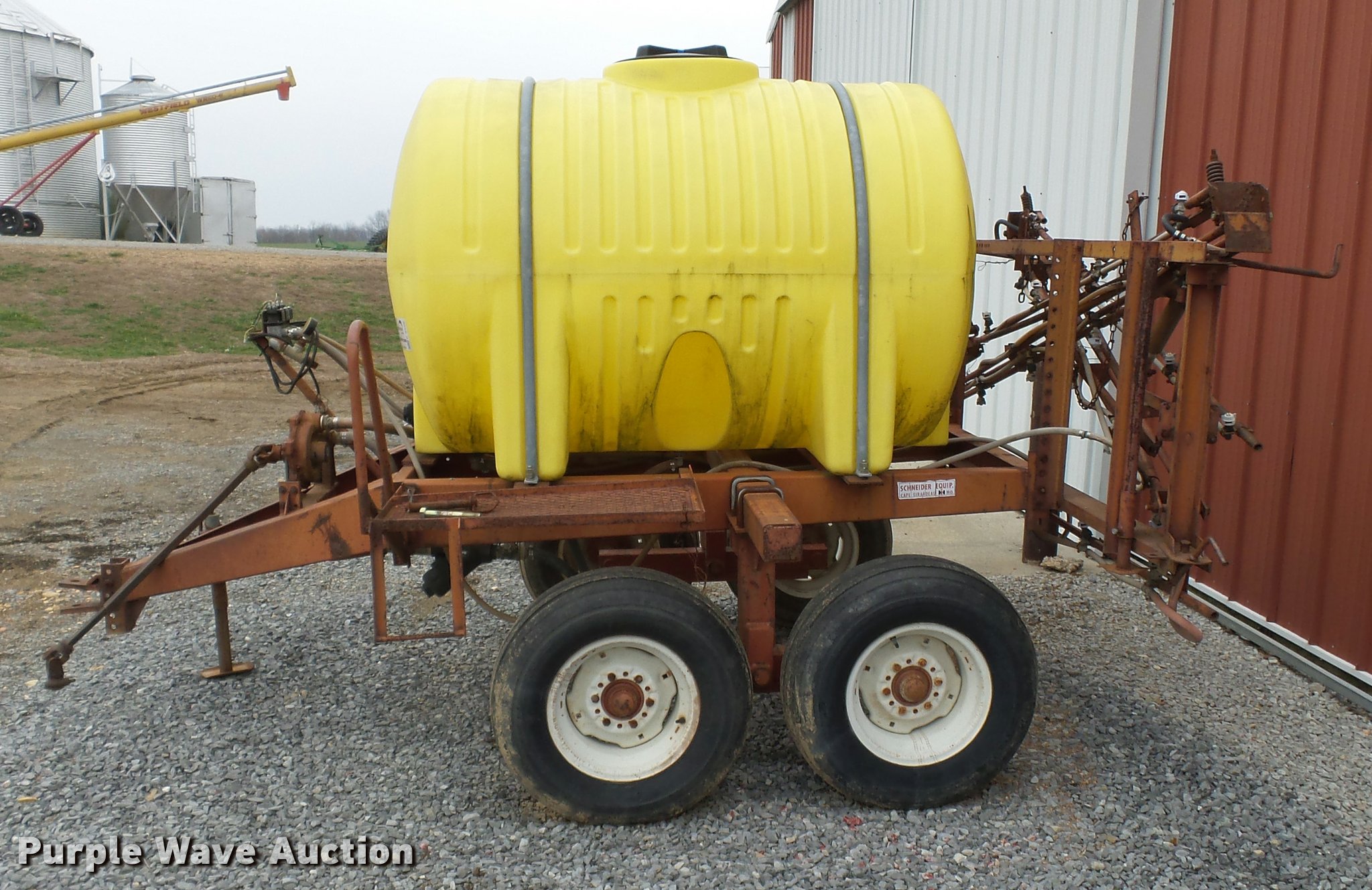 Kuker sprayer in Benton, MO | Item K3359 sold | Purple Wave