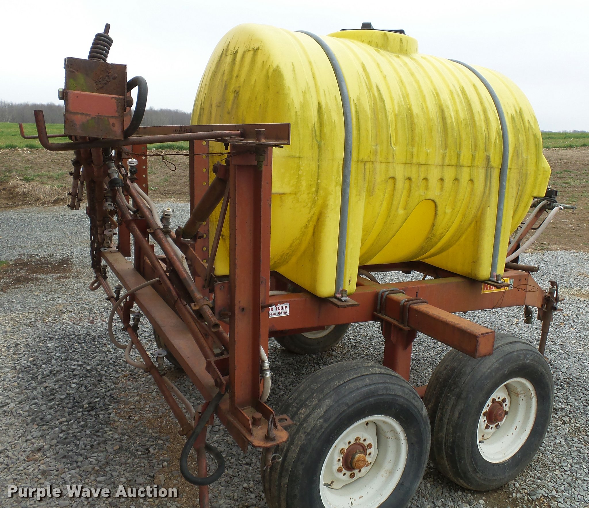 Kuker sprayer in Benton, MO | Item K3359 sold | Purple Wave