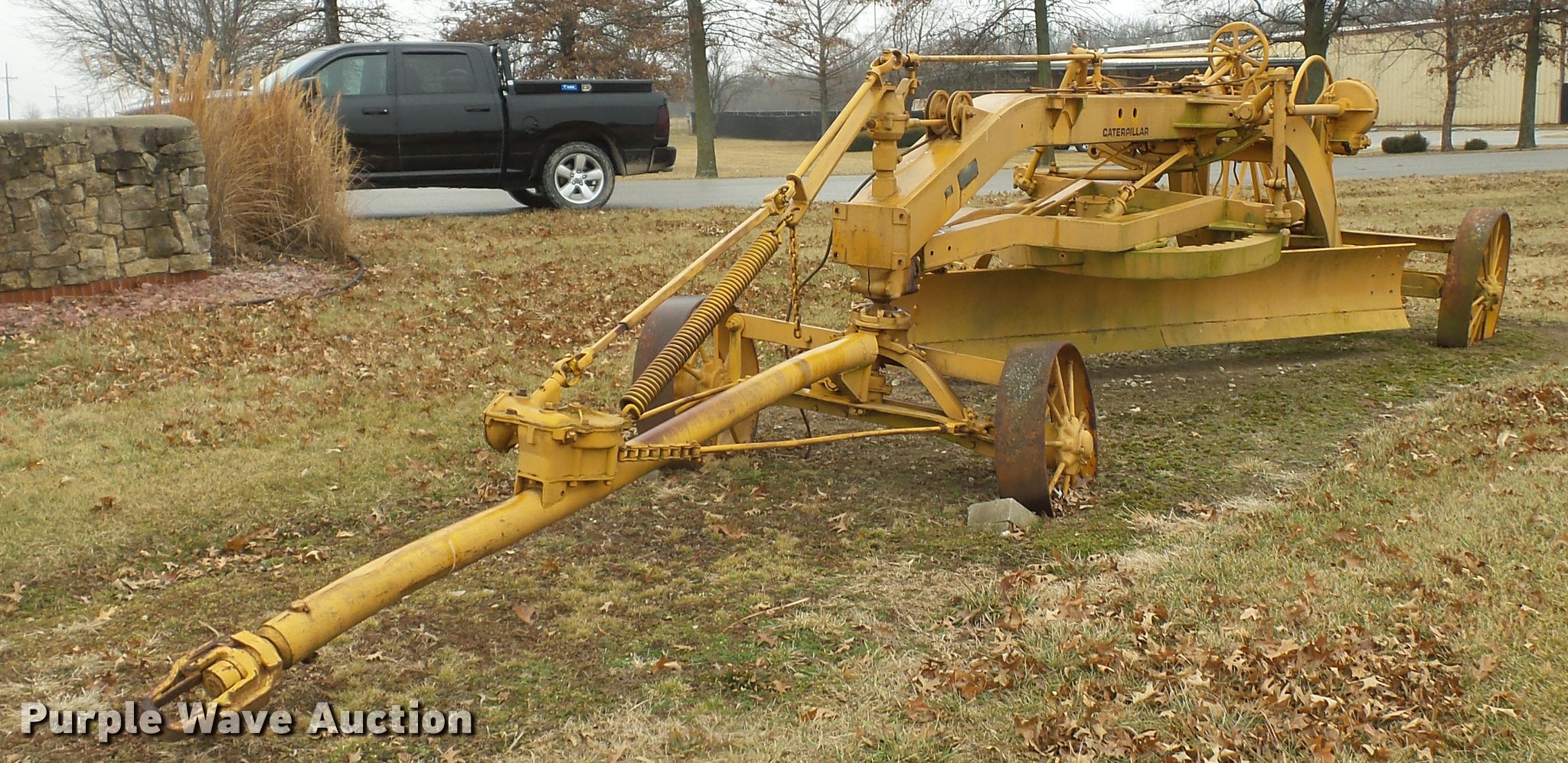 Caterpillar pull type grader in Greenwood, MO | Item DA5871 sold ...