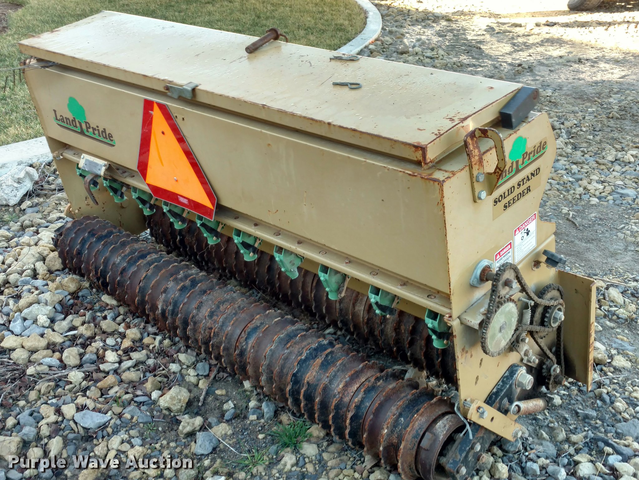 Land Pride DS1572 grass drill in Andover, KS | Item DB0869 sold ...