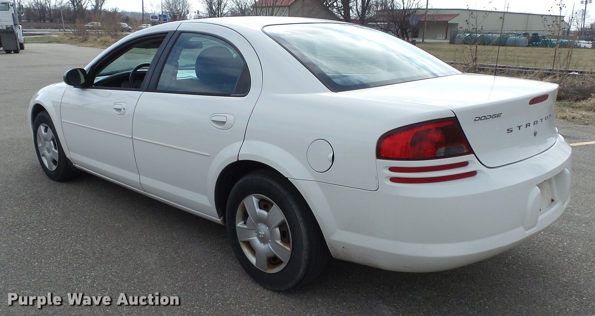 2006 Dodge Stratus SXT in Manhattan, KS | Item DB3781 sold | Purple Wave