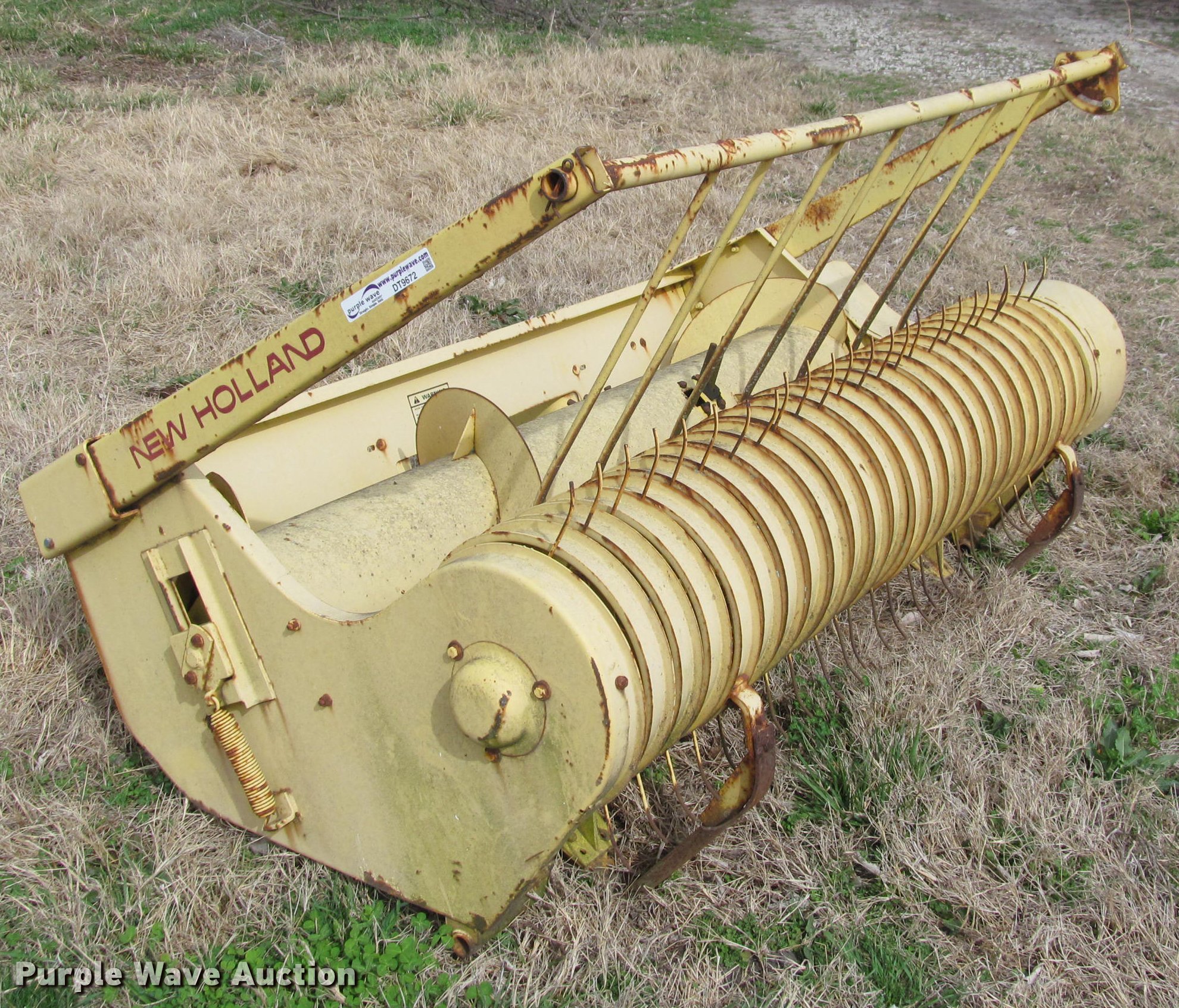 New Holland 770W pickup head in Saint Paul, KS | Item DT9672 sold ...