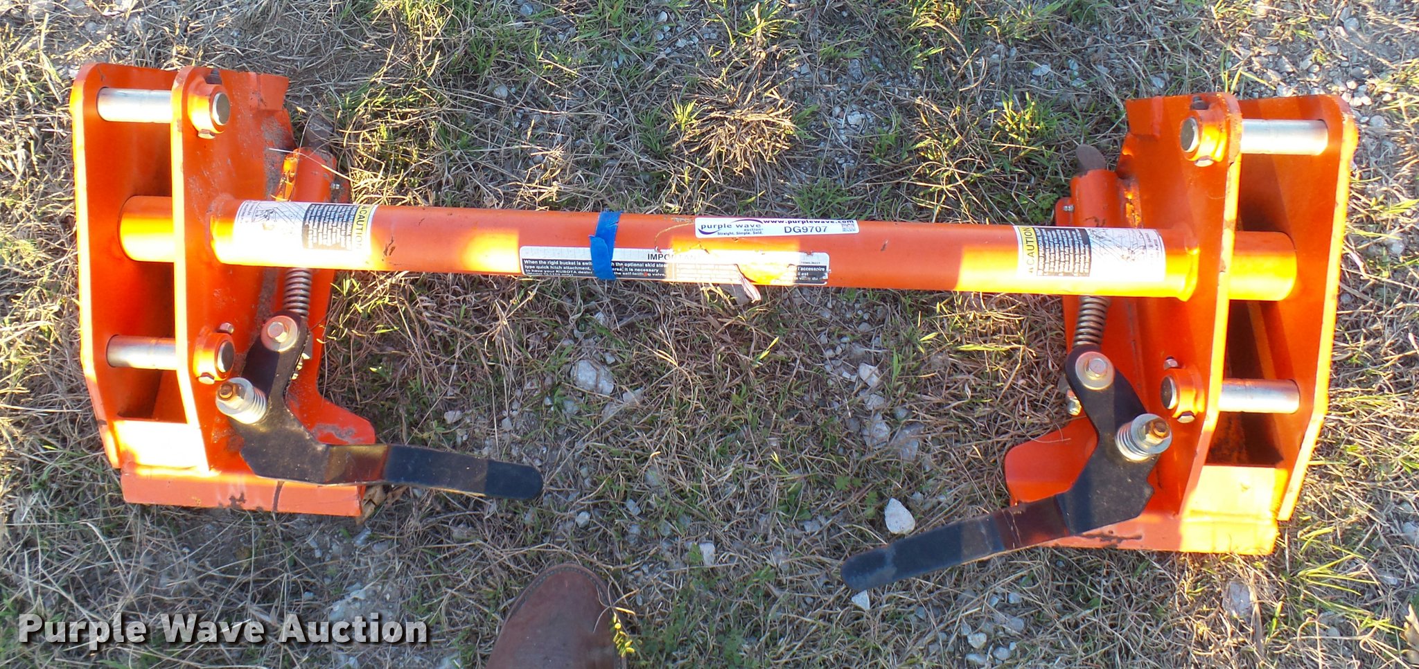 Kubota TL1709A quick attach bracket in Ada, OK | Item DG9707 sold ...