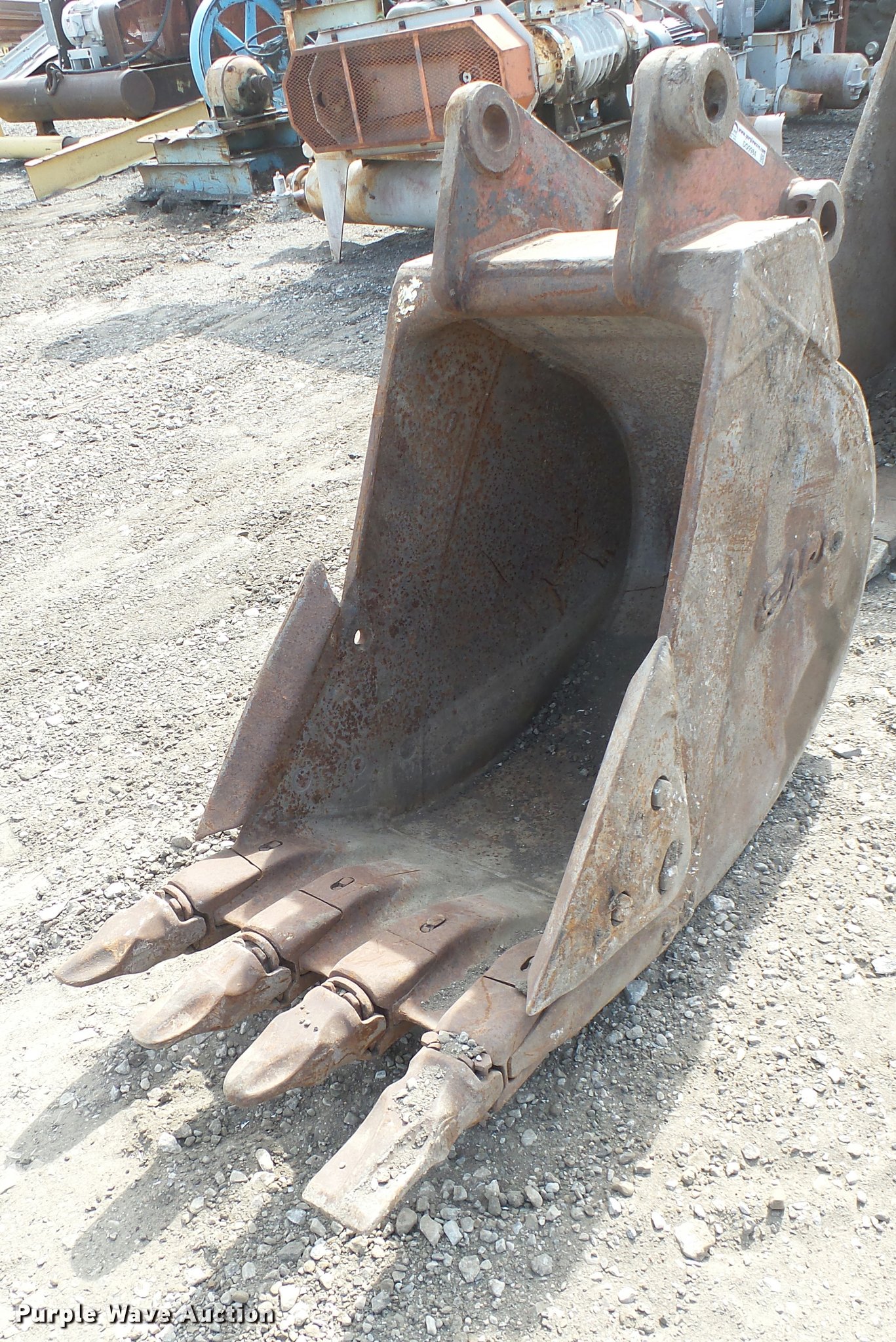 Eaco excavator bucket in Wichita, KS | Item DQ9984 sold | Purple Wave