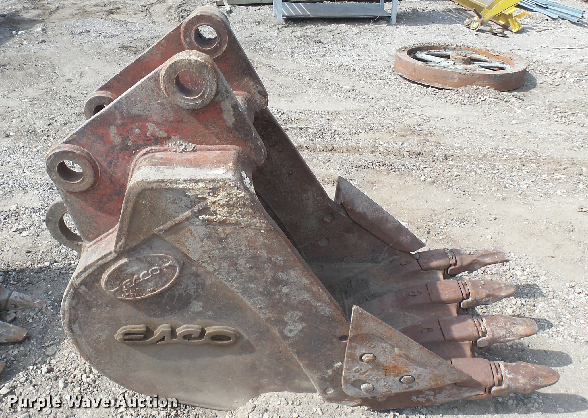 Eaco excavator bucket in Wichita, KS | Item DQ9984 sold | Purple Wave