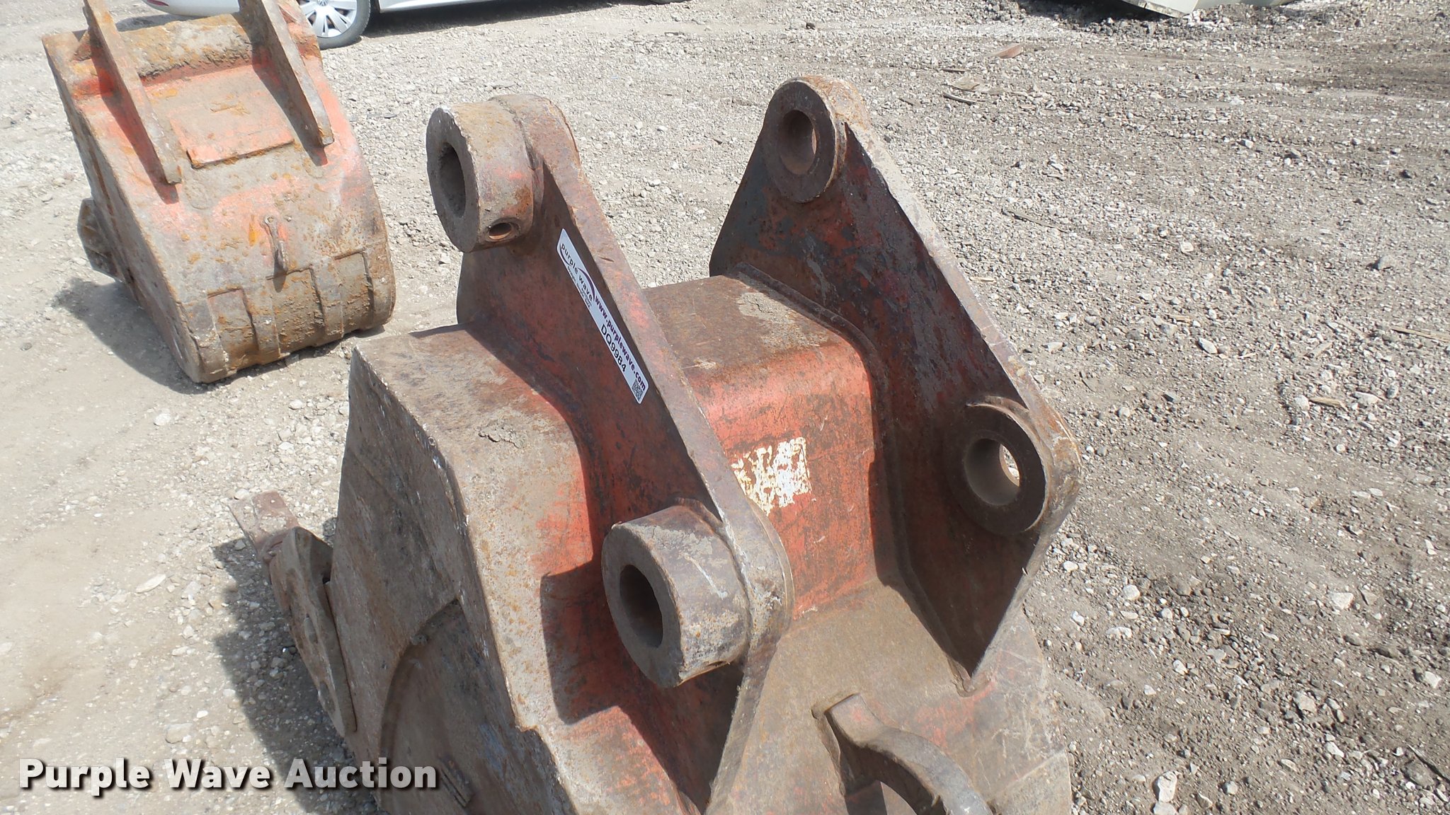 Eaco excavator bucket in Wichita, KS | Item DQ9984 sold | Purple Wave