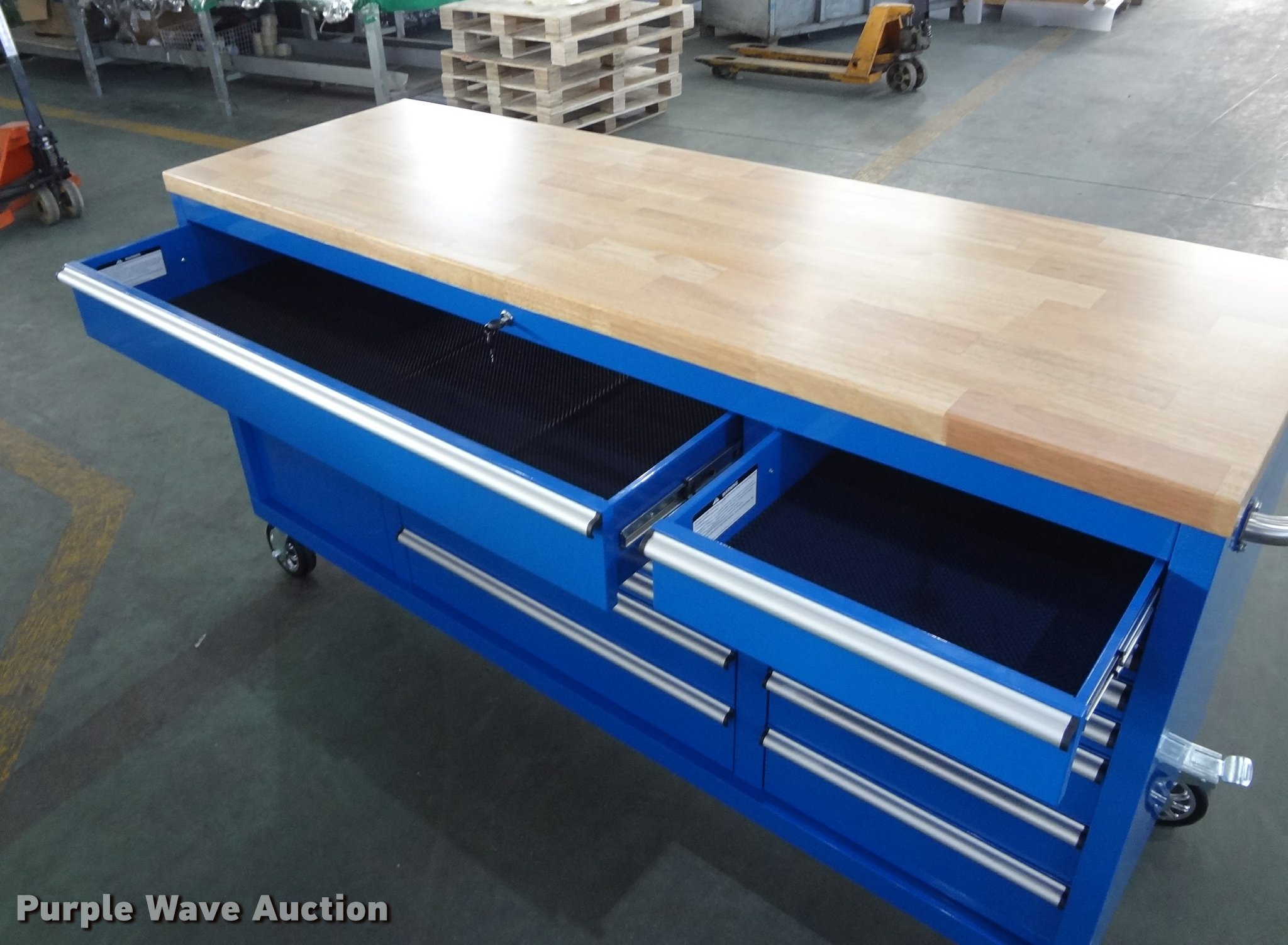 72" rolling tool bench in Tonganoxie, KS | Item F1675 sold | Purple Wave