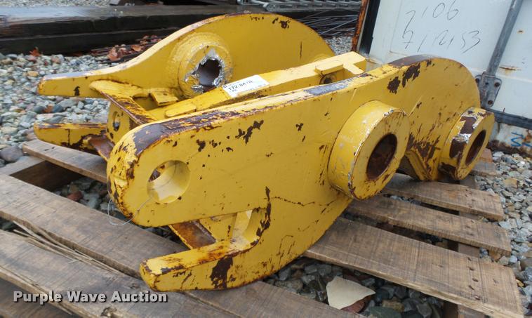 Caterpillar 330C dedicated wedge lock quick coupler in Red Oak, IA ...