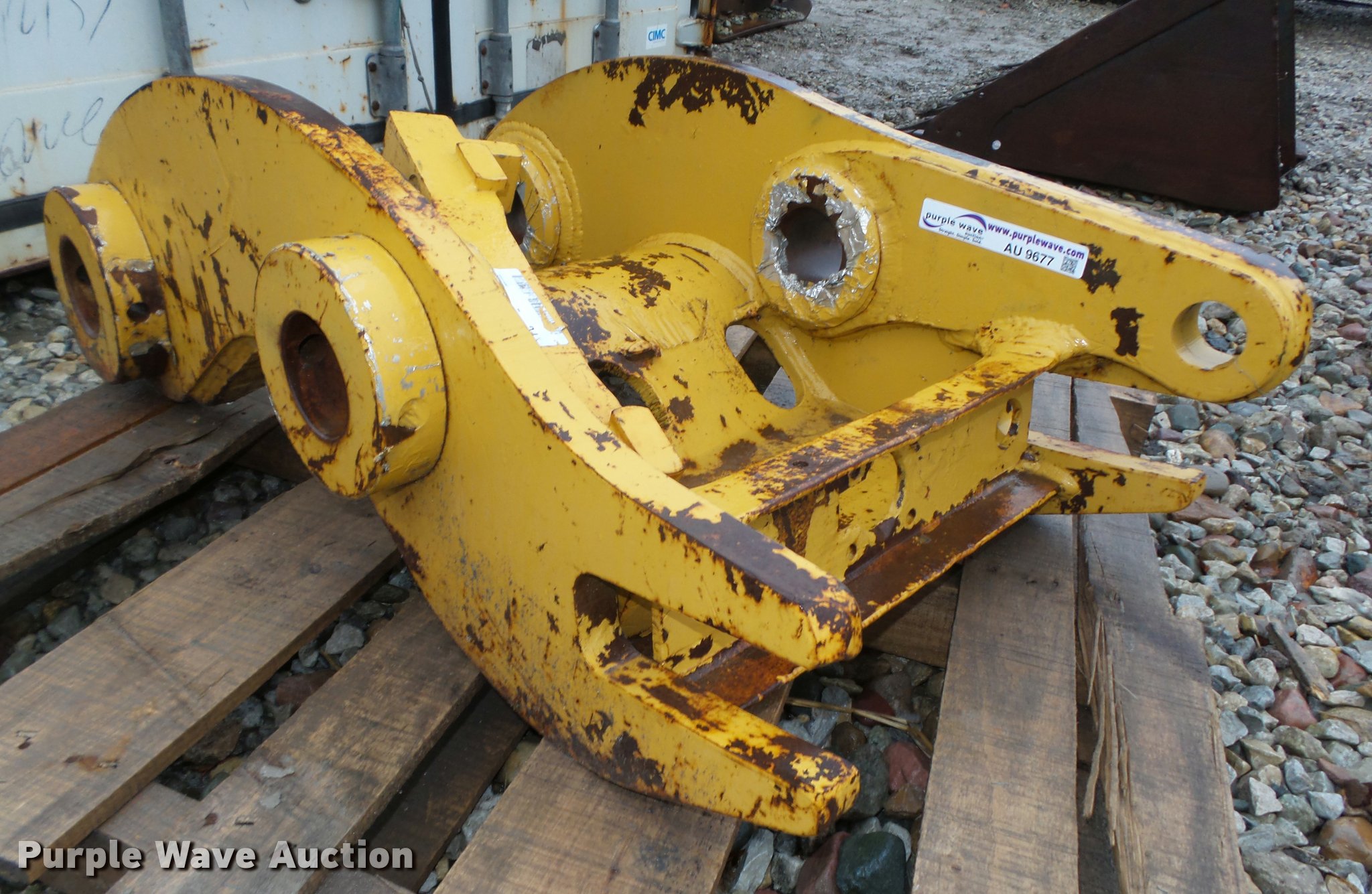 Caterpillar 330C dedicated wedge lock quick coupler in Red Oak, IA ...