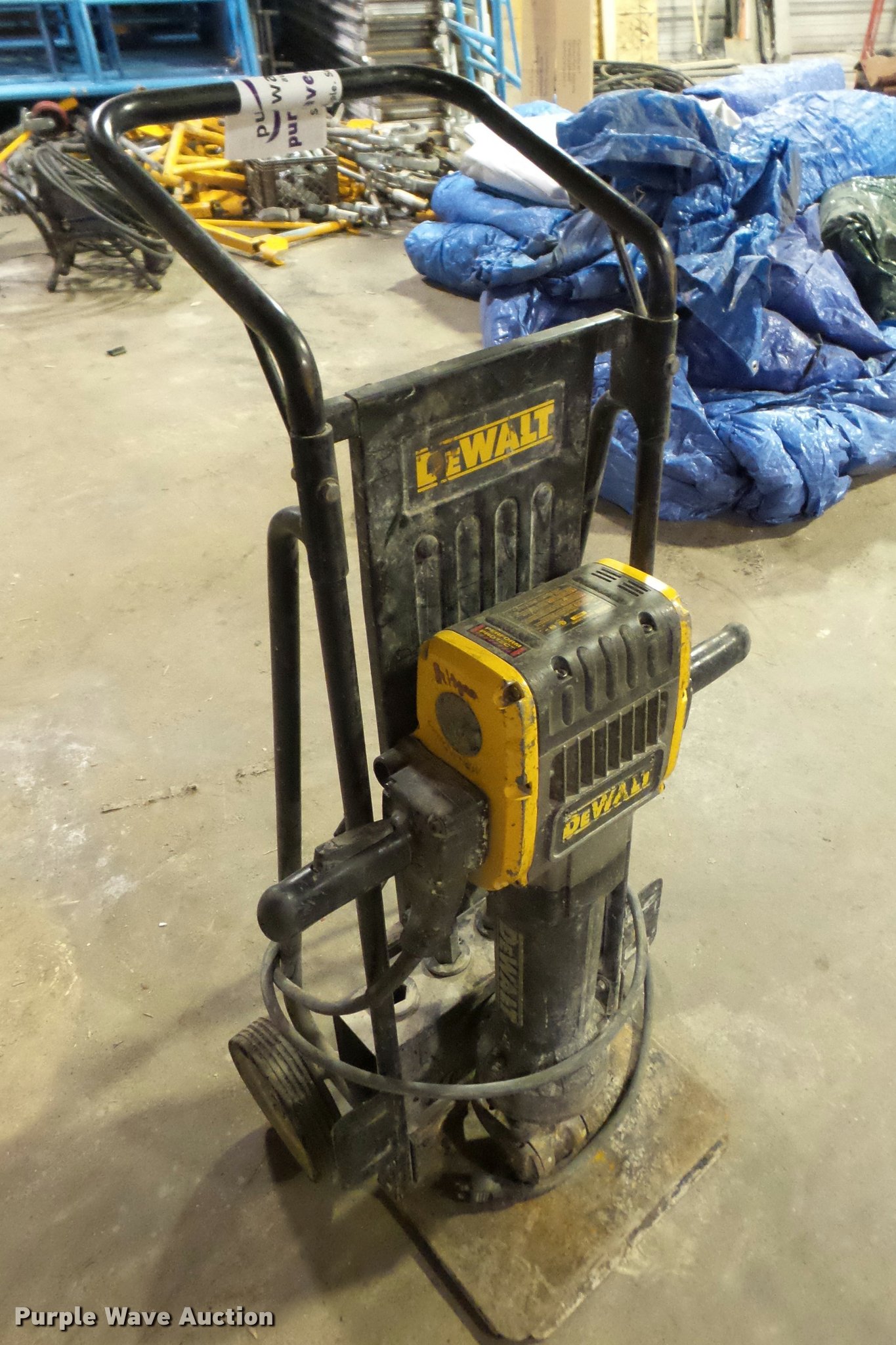 Dewalt D25980 pavement breaker in Sioux Falls, SD | Item DA7310 sold ...