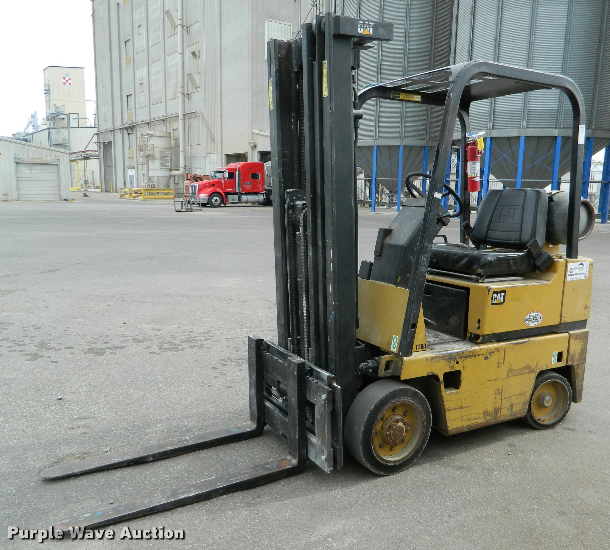 Caterpillar T30D forklift in Russell, KS | Item K2707 sold | Purple Wave
