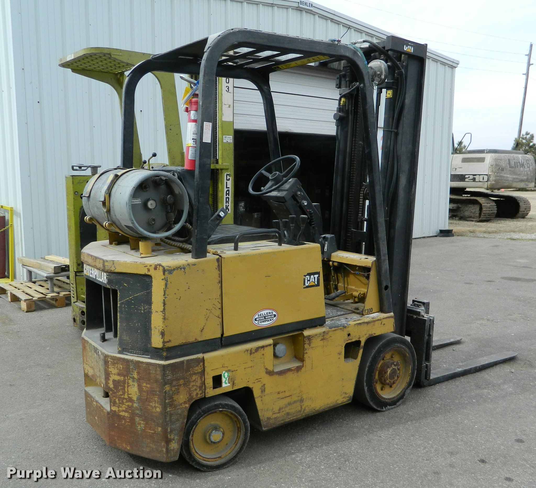Caterpillar T30D forklift in Russell, KS | Item K2707 sold | Purple Wave