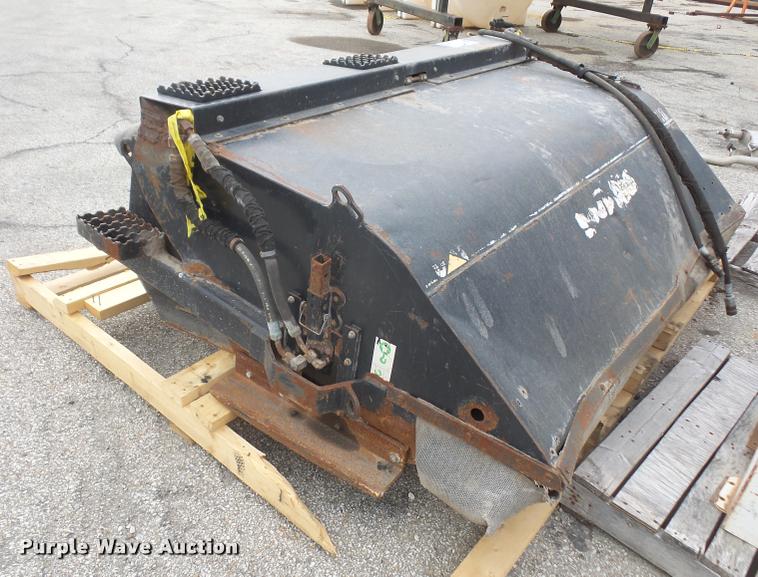 Caterpillar BP18 in Lenexa, KS | Item DB0528 sold | Purple Wave