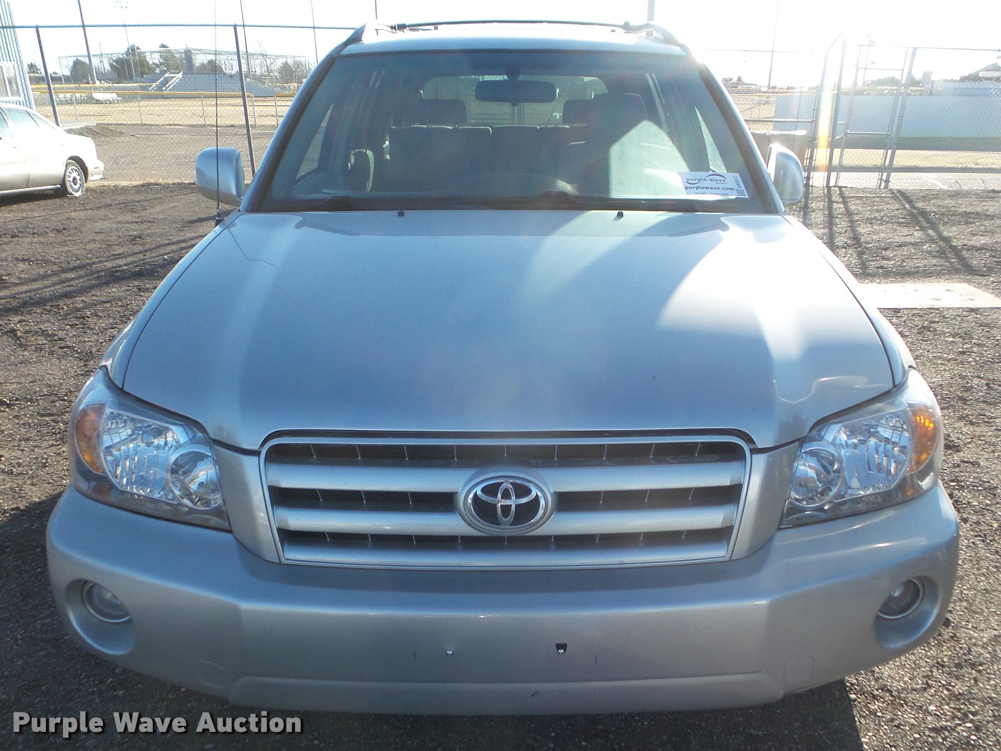 2004 Toyota Highlander SUV in Oakley, KS | Item DB5012 sold | Purple Wave