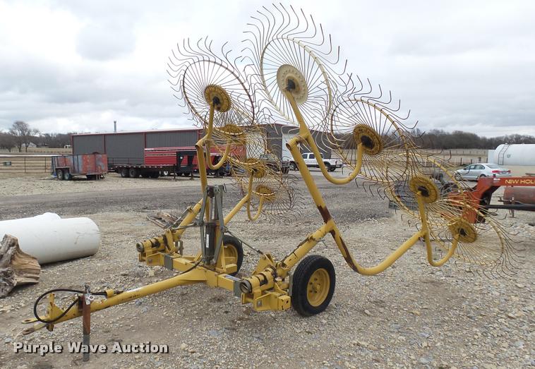 Vermeer WR20 wheel hay rake in Benton, KS | Item CB9585 sold | Purple Wave