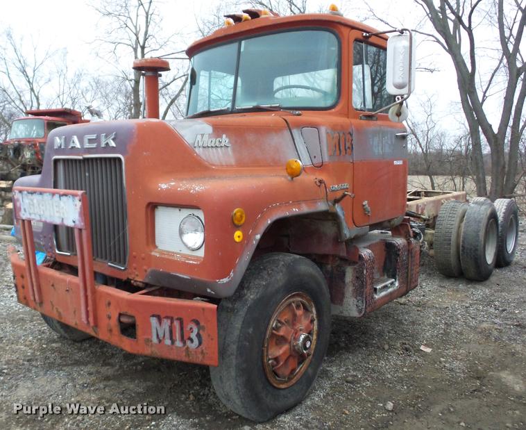 1971 Mack truck cab and chassis in Cottleville, MO | Item BI9182 sold ...