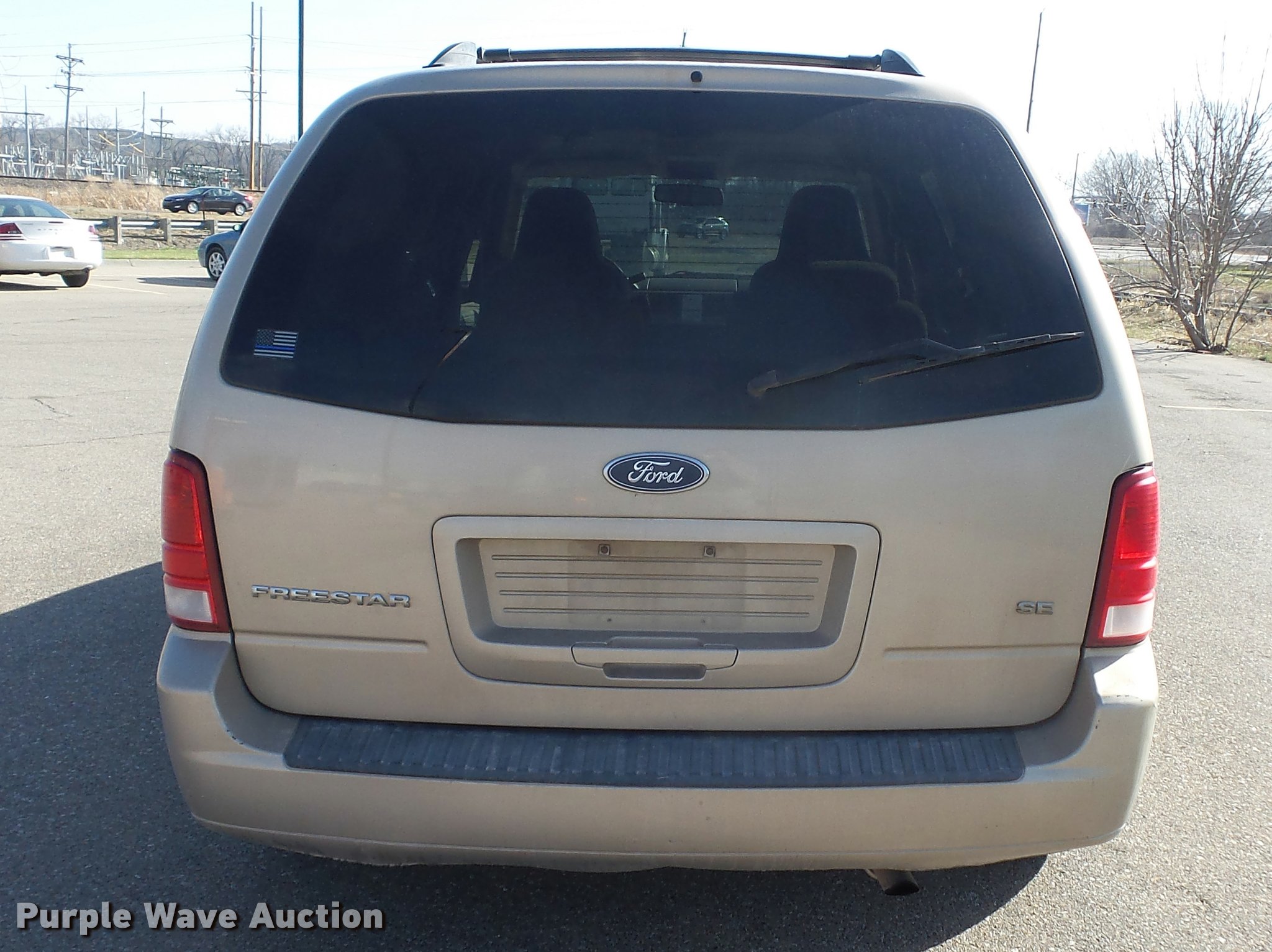 2007 Ford Freestar SE van in Manhattan, KS | Item DB3819 sold | Purple Wave