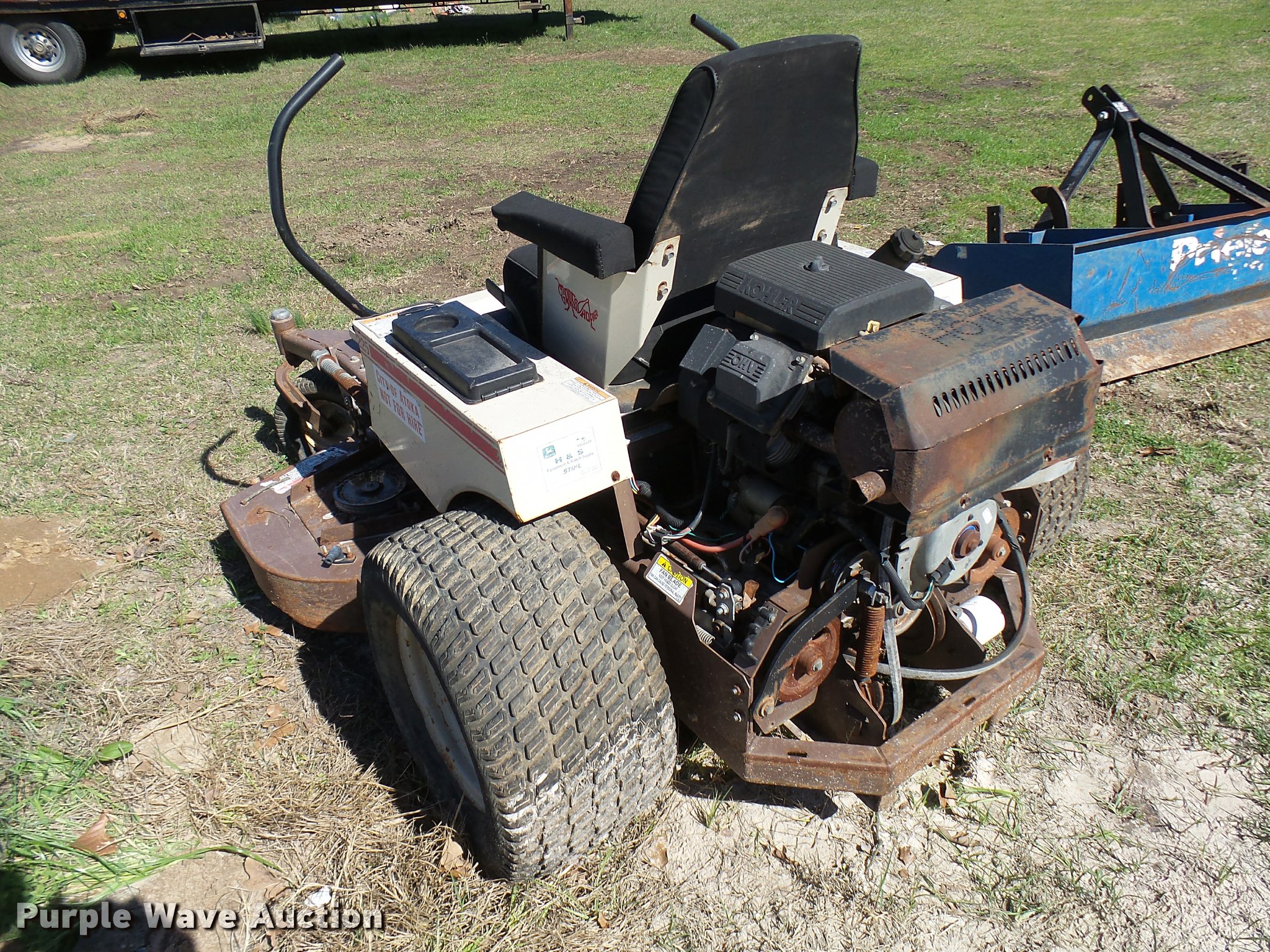 Grasshopper 225 ZTR lawn mower in Coleman, OK | Item DG9675 sold ...