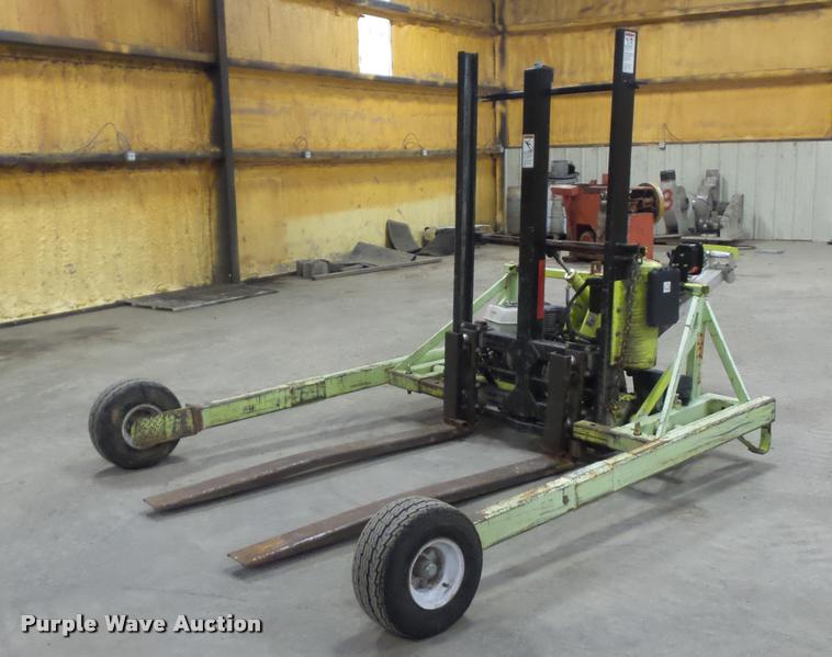 2012 Donkey & Burro B13-3K forklift in Saint Joseph, MO | Item BH9264 ...
