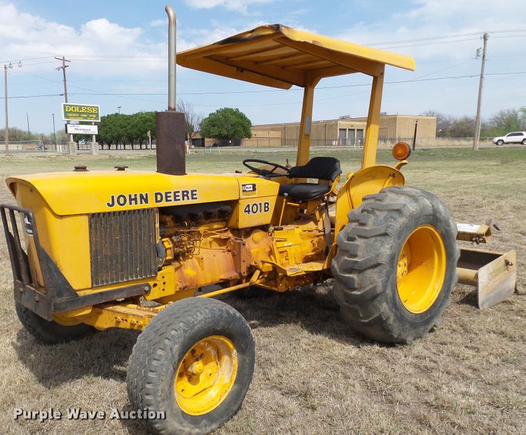 1983 John Deere 401B landscape tractor in Norman, OK | Item DB0132 sold ...