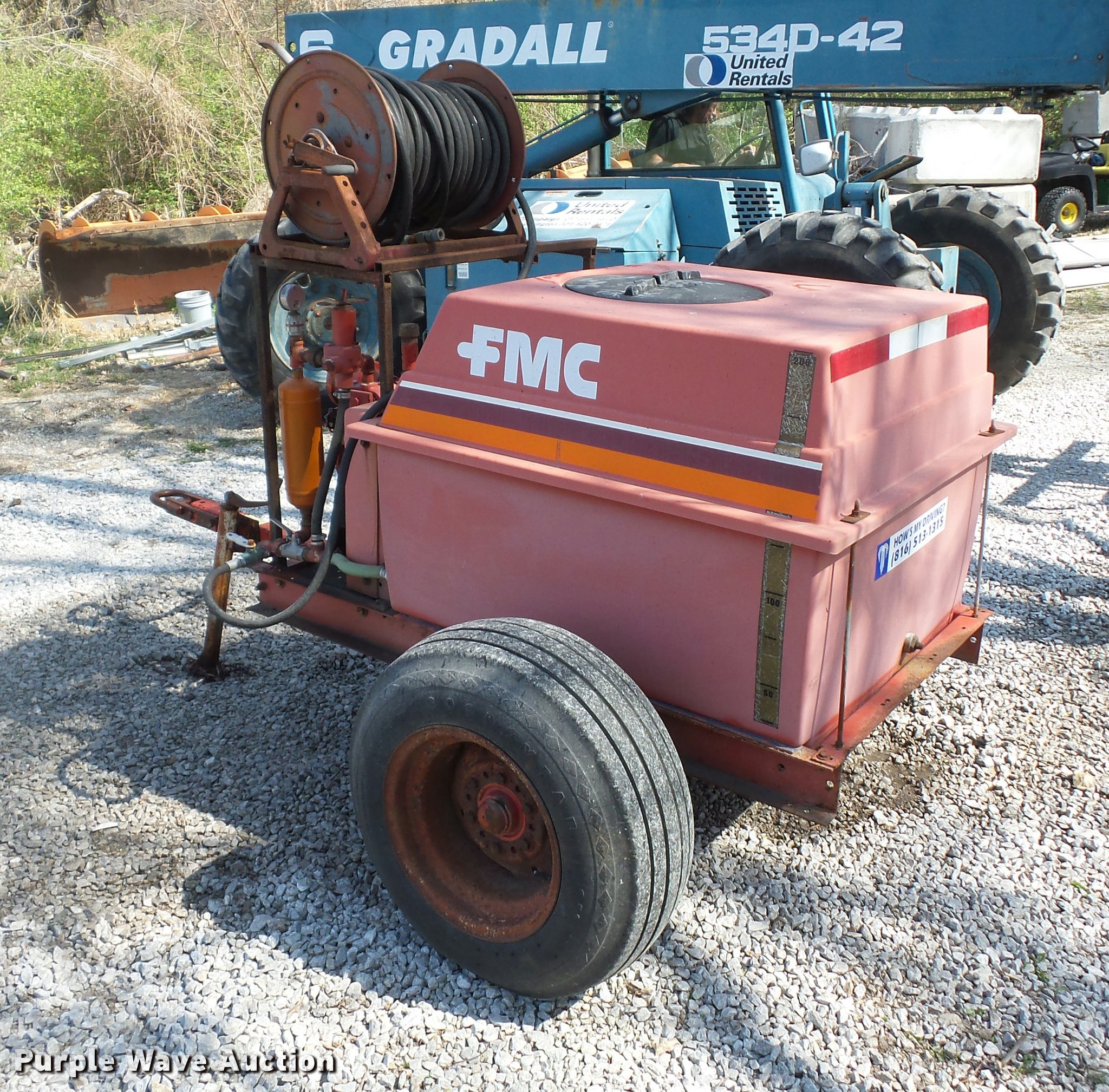 FMC sprayer in Sugar Creek, MO | Item BH9278 sold | Purple Wave
