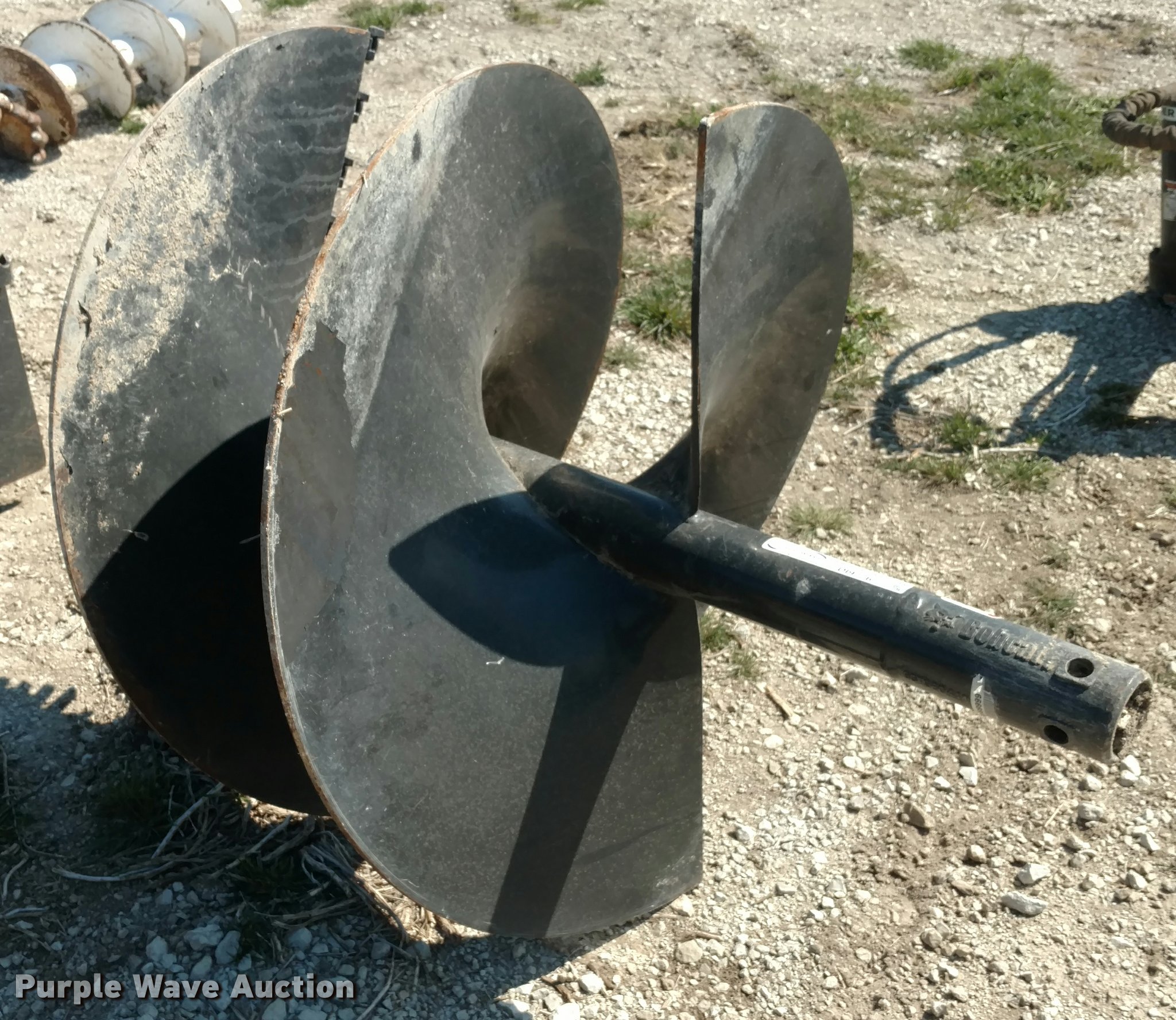 Bobcat auger bit in Hope, KS | Item DI9776 sold | Purple Wave