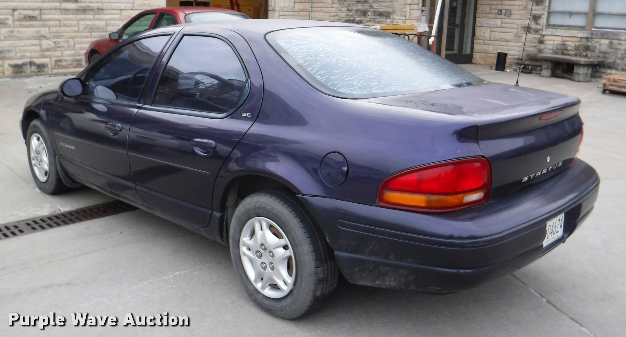 2000 Dodge Stratus in Manhattan, KS | Item DB3872 sold | Purple Wave