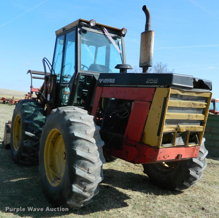 Versatile 256 4WD tractor in Logan, KS | Item K2641 sold | Purple Wave