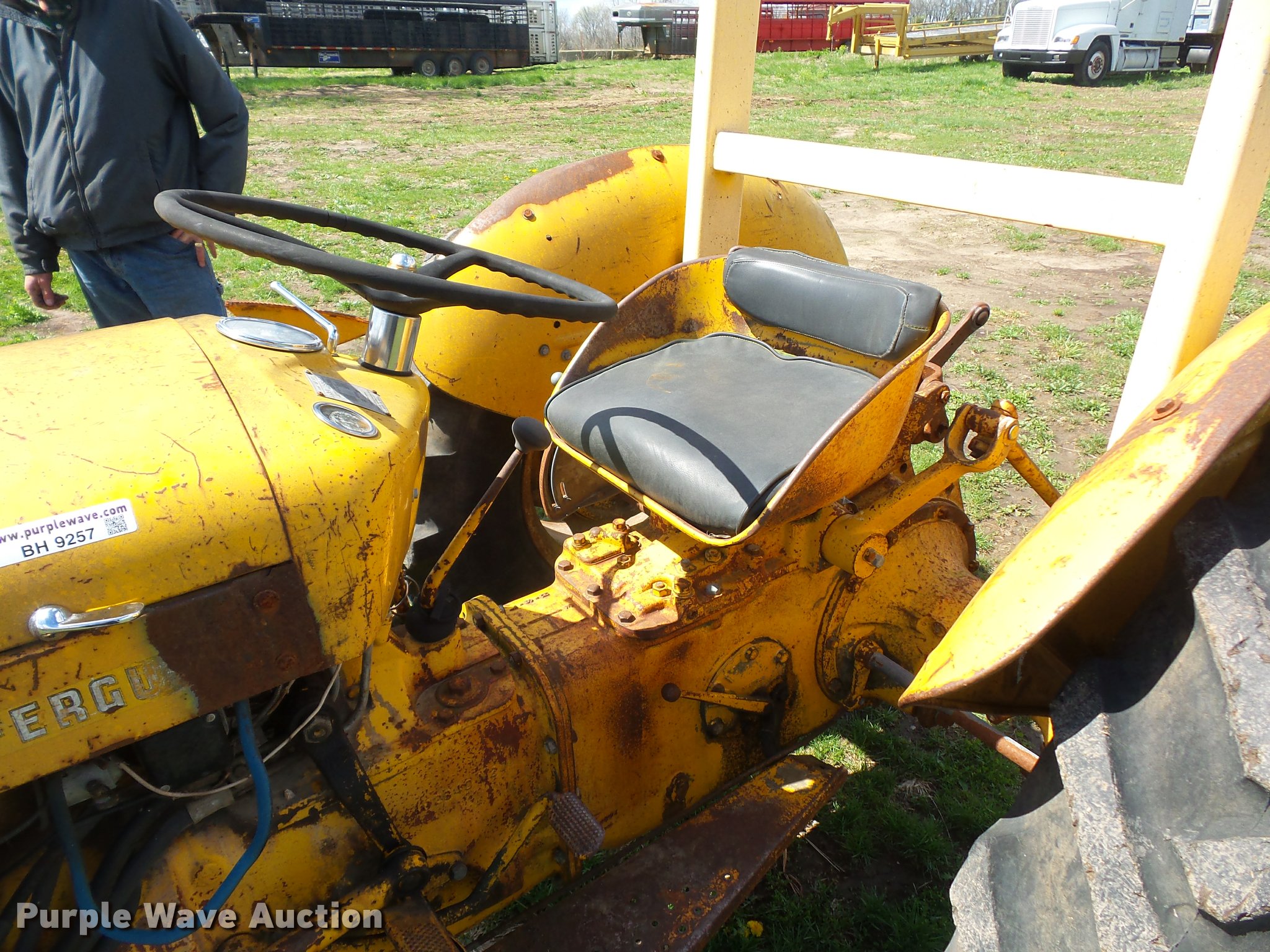 Massey-Ferguson Work Bull 202 tractor in Harrisonville, MO | Item ...