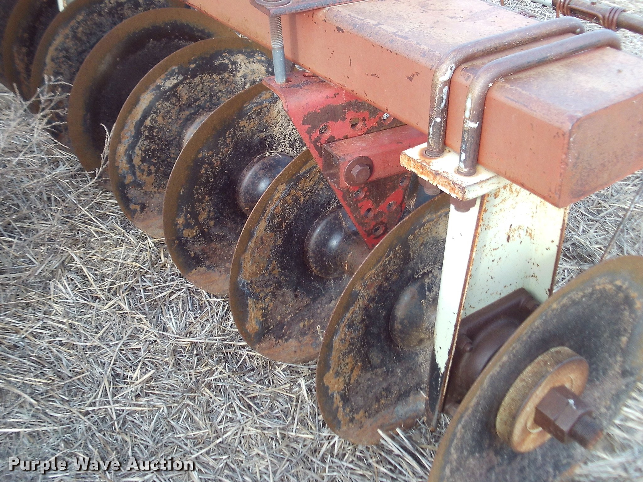 CrustBuster off-set disk in Ulysses, KS | Item DA6052 sold | Purple Wave