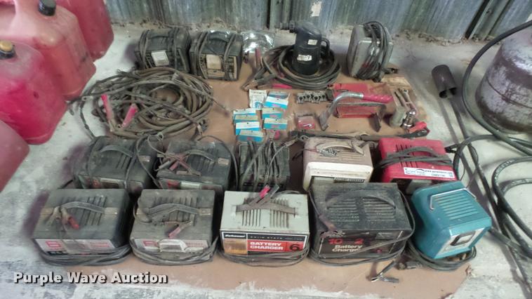 (14) battery chargers in Cheney, KS | Item DM9196 sold | Purple Wave