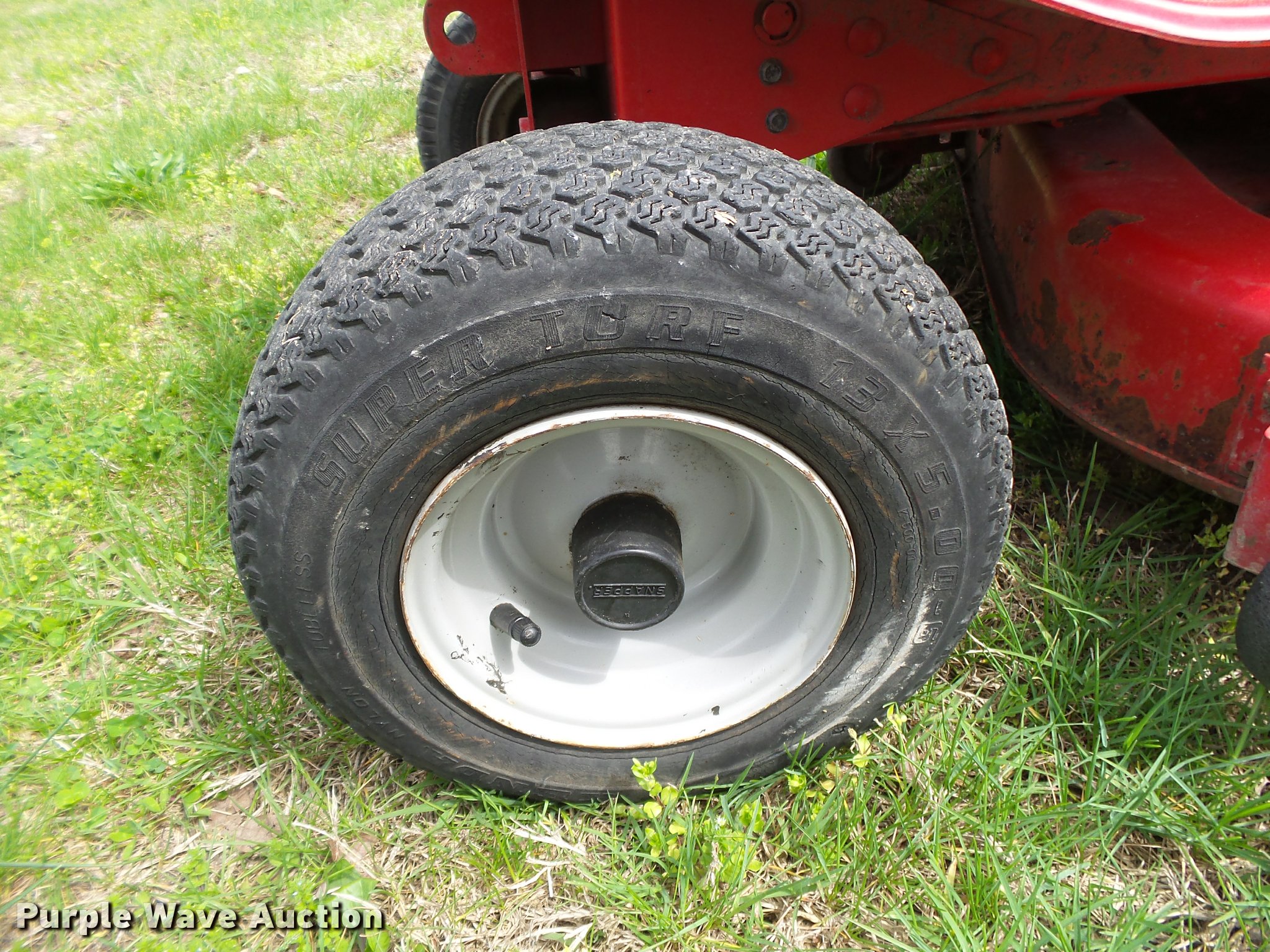 Snapper 1438H lawn mower in Camdenton, MO | Item DA9086 sold | Purple Wave