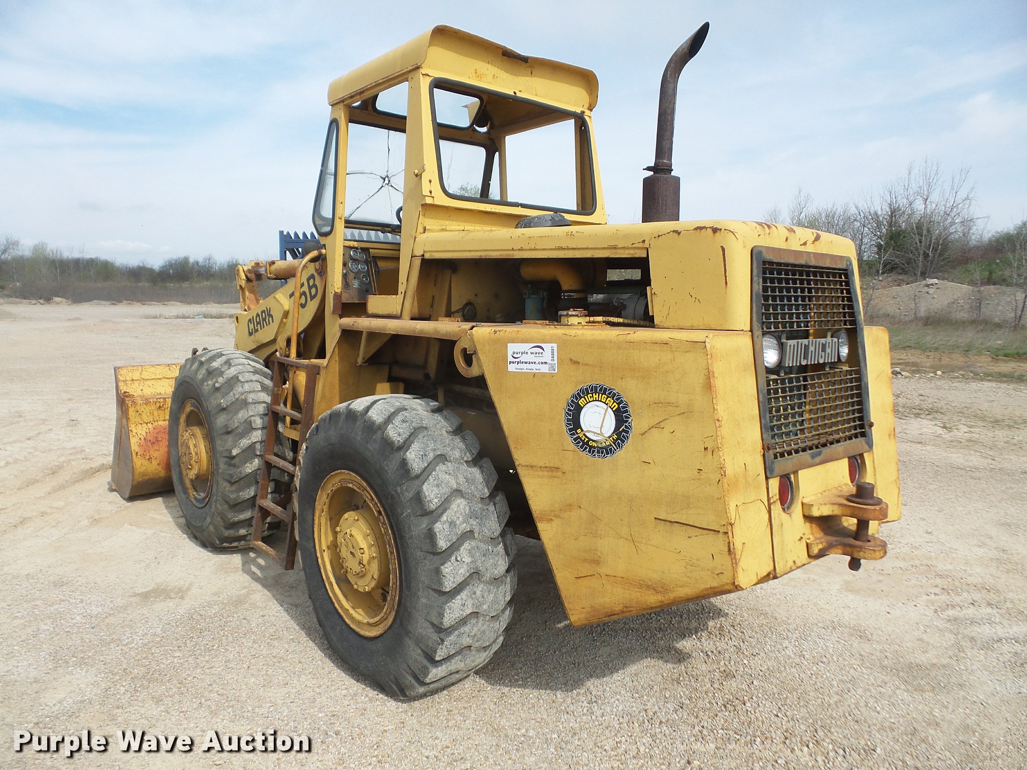 Michigan 75DGM wheel loader in Prescott, KS | Item DA8081 sold | Purple ...