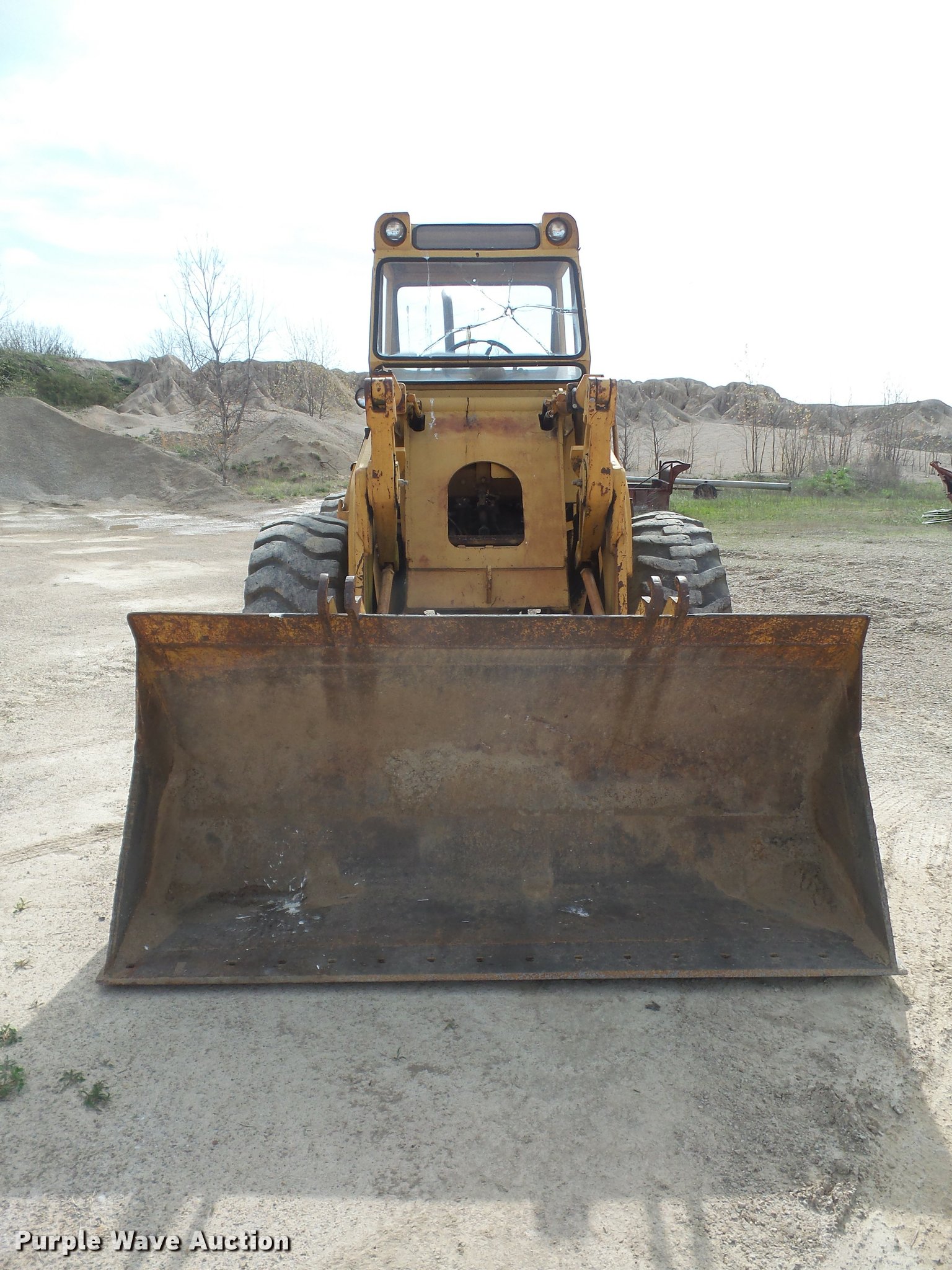 Michigan 75DGM wheel loader in Prescott, KS | Item DA8081 sold | Purple ...