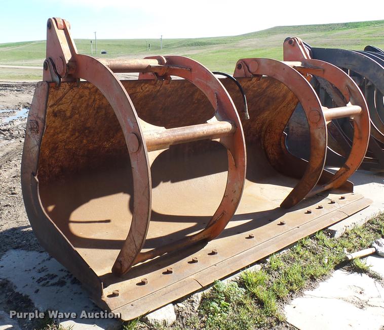JRB Mega 300-5 grapple bucket in Wichita, KS | Item DS9086 sold ...