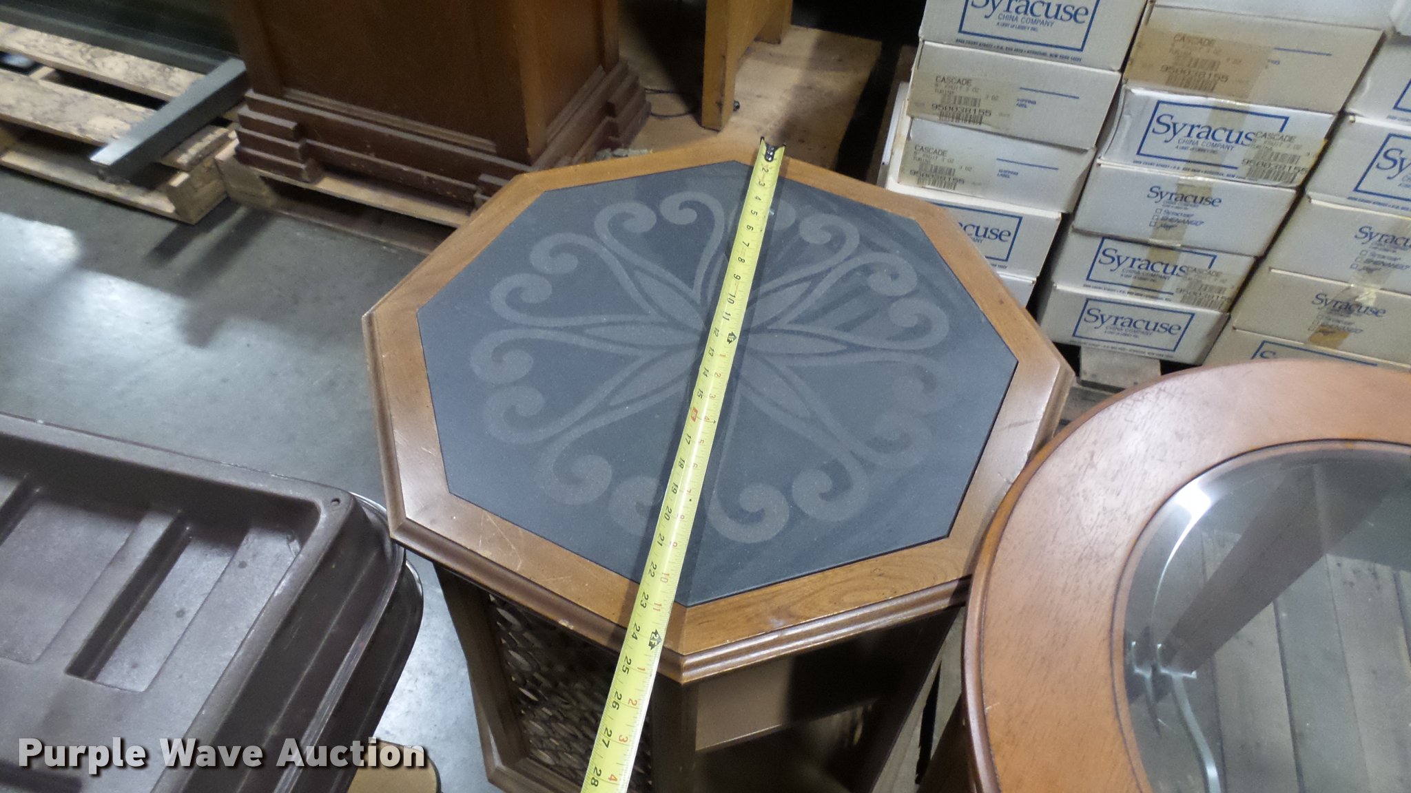(2) end tables in Wichita, KS | Item DM9100 sold | Purple Wave