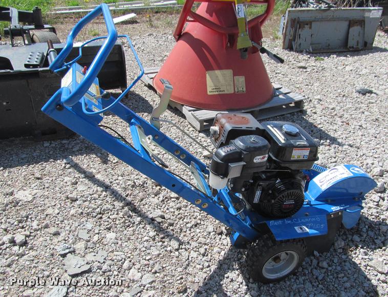 Blue Bird SG1314A stump grinder in Pierre, SD | Item K3832 sold ...