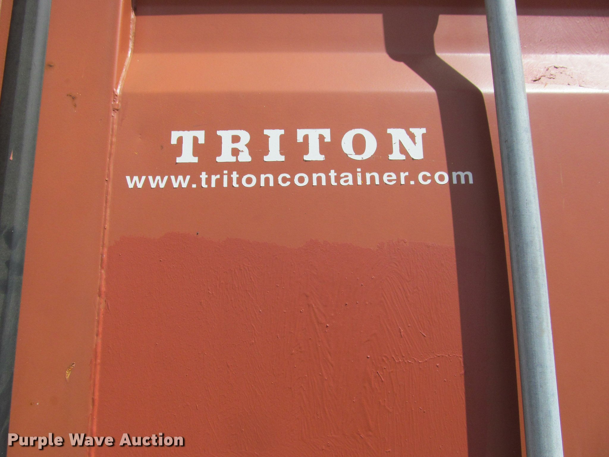 2003 Triton shipping container in Fort Pierre, SD | Item K3907 sold ...