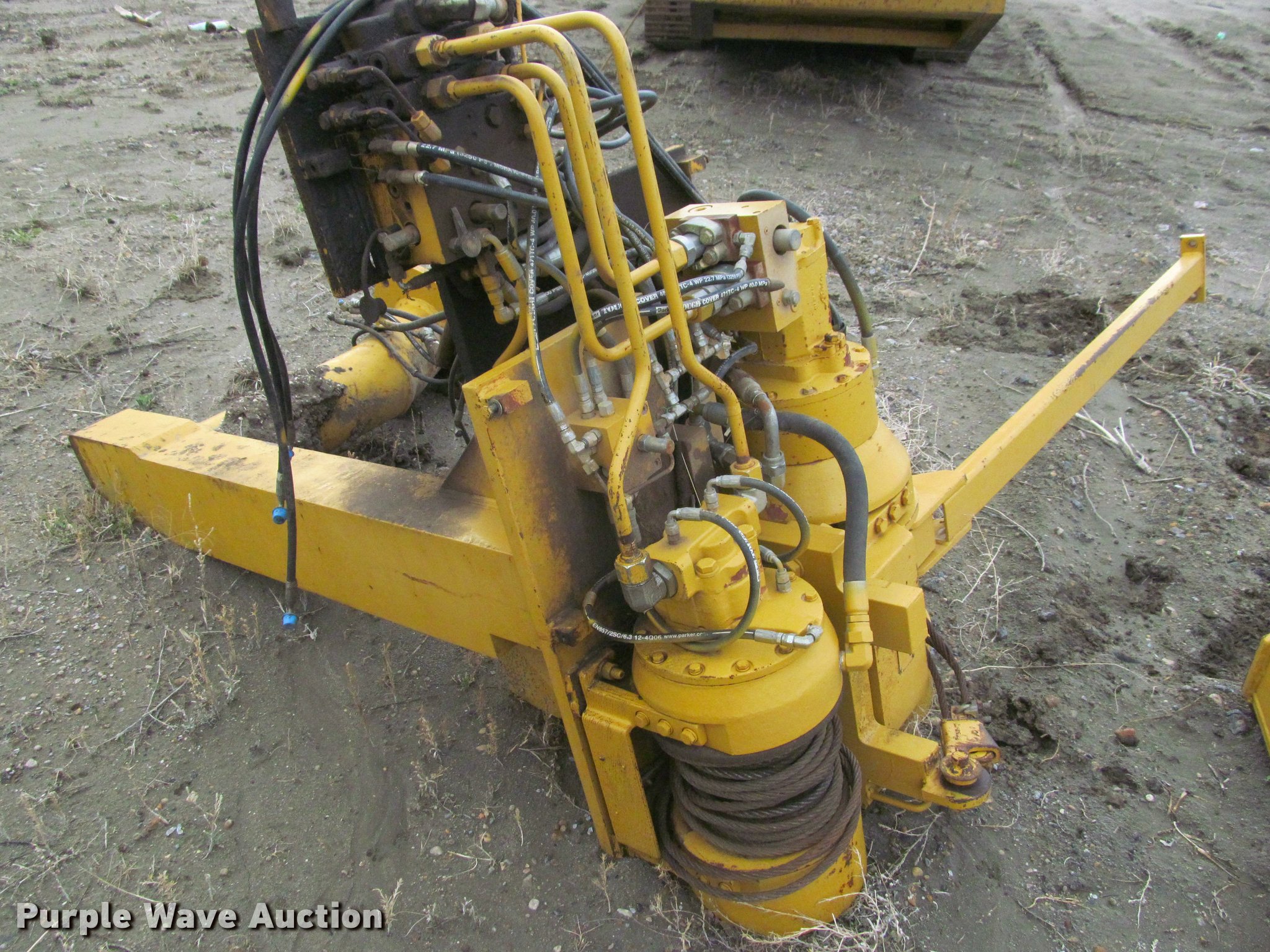 Dozer pipelayer attachment in Pierre, SD | Item K3984 sold | Purple Wave