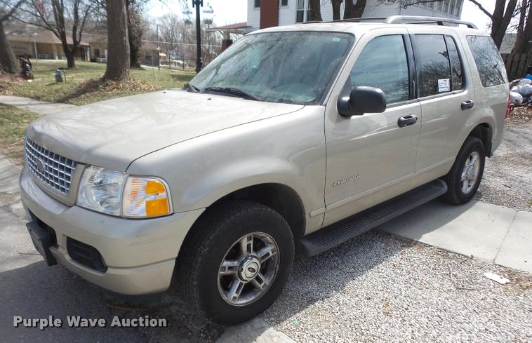2004 Ford Explorer SUV in Tonganoxie, KS | Item DB0559 sold | Purple Wave
