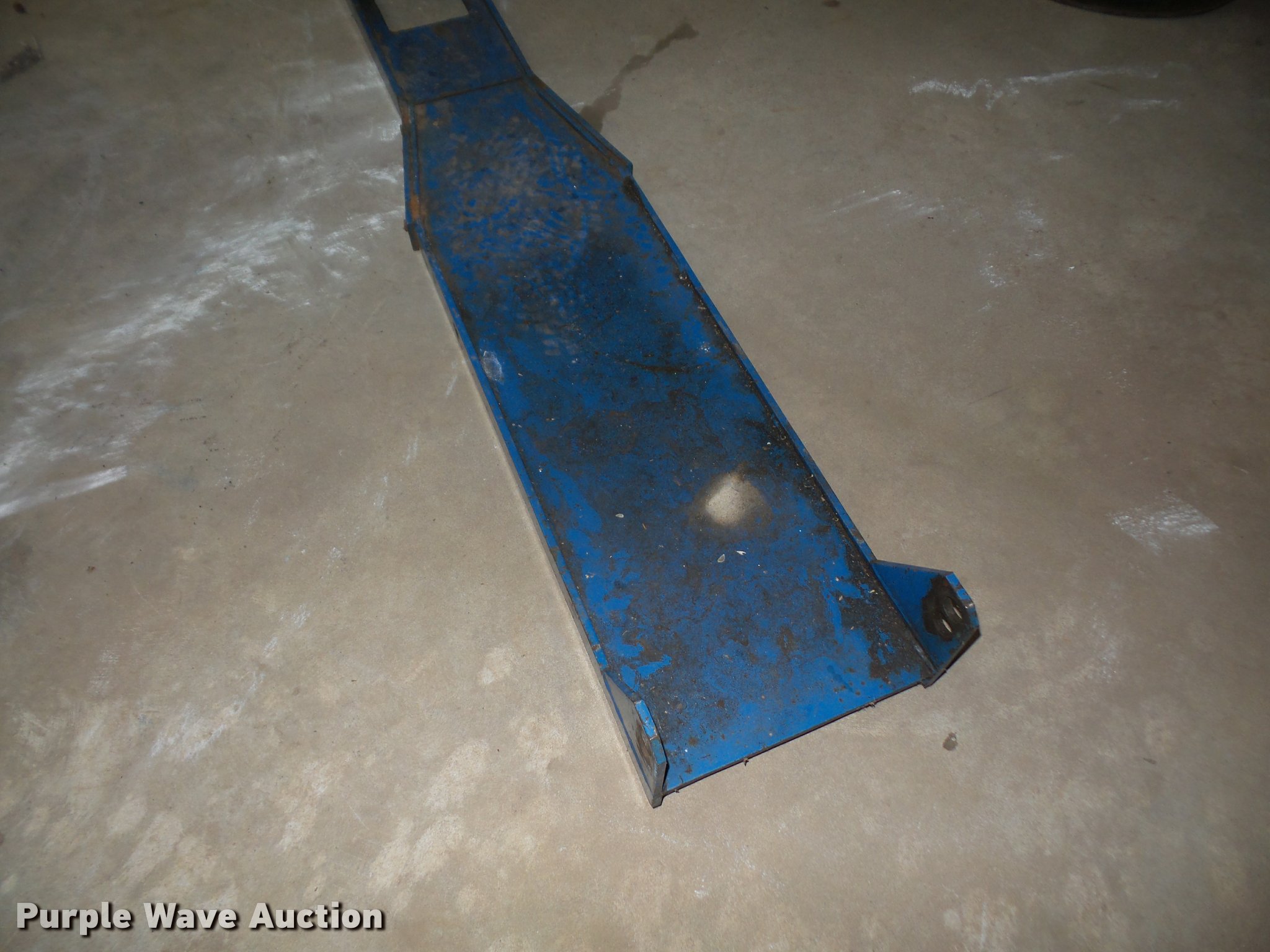 Ford 702A front blade in Berryton, KS | Item DA8141 sold | Purple Wave