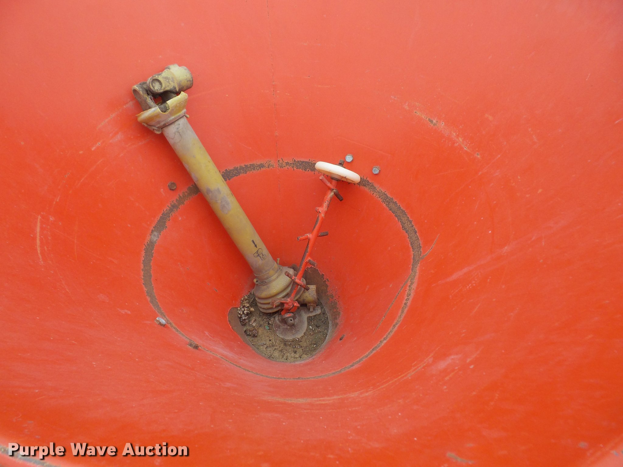 Baltimatic spreader in Westphalia, KS | Item DA8170 sold | Purple Wave