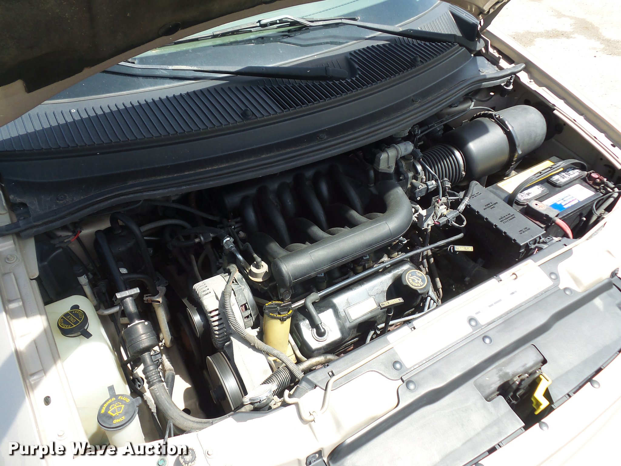 1998 Ford Windstar van in Kansas City, MO | Item DD9300 sold | Purple Wave