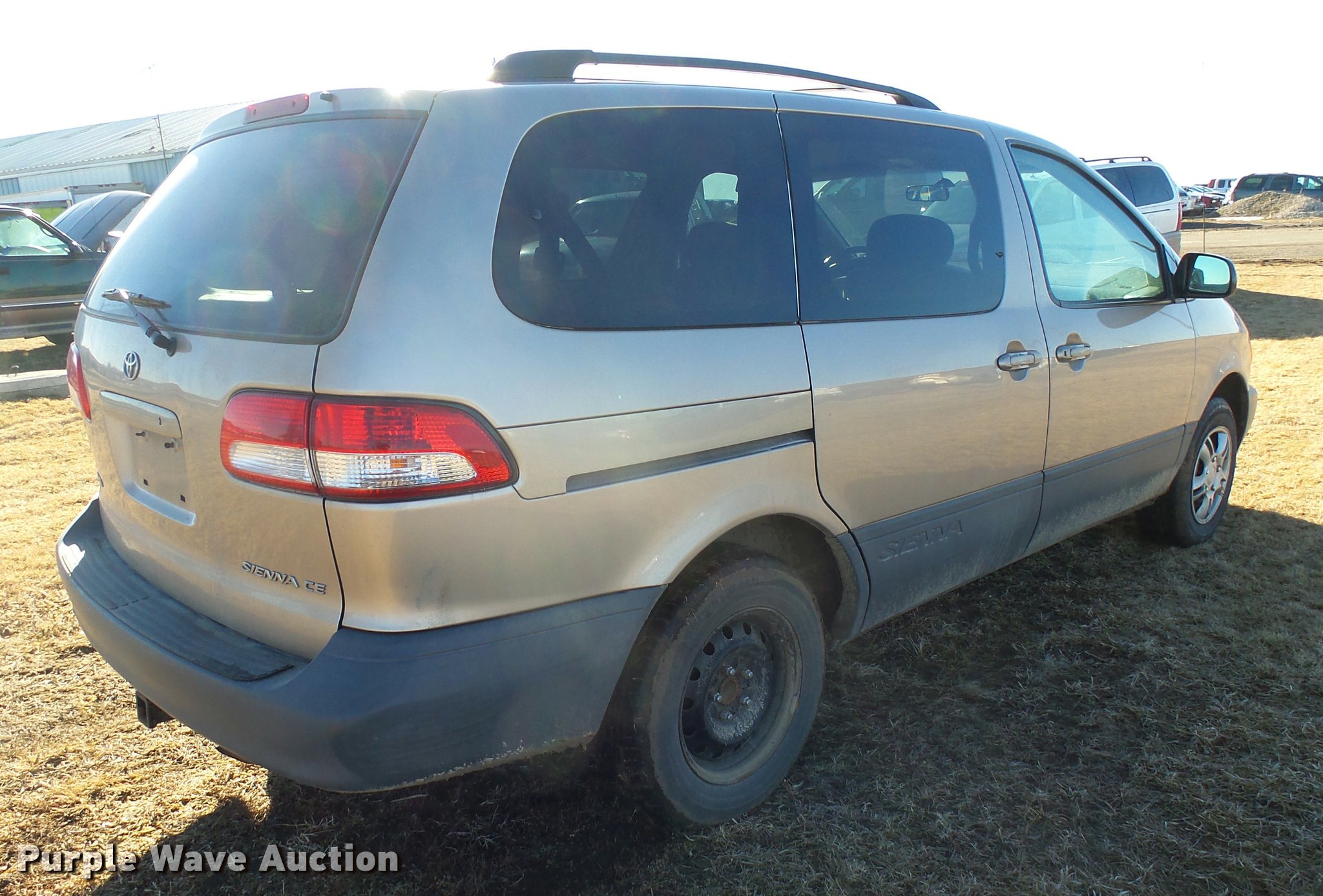 2002 Toyota Sienna CE van in Sanborn, IA | Item DH9507 sold | Purple Wave